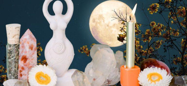 Full Moon on Summer Solstice: Celestial Event - Howl at the Moon Gems